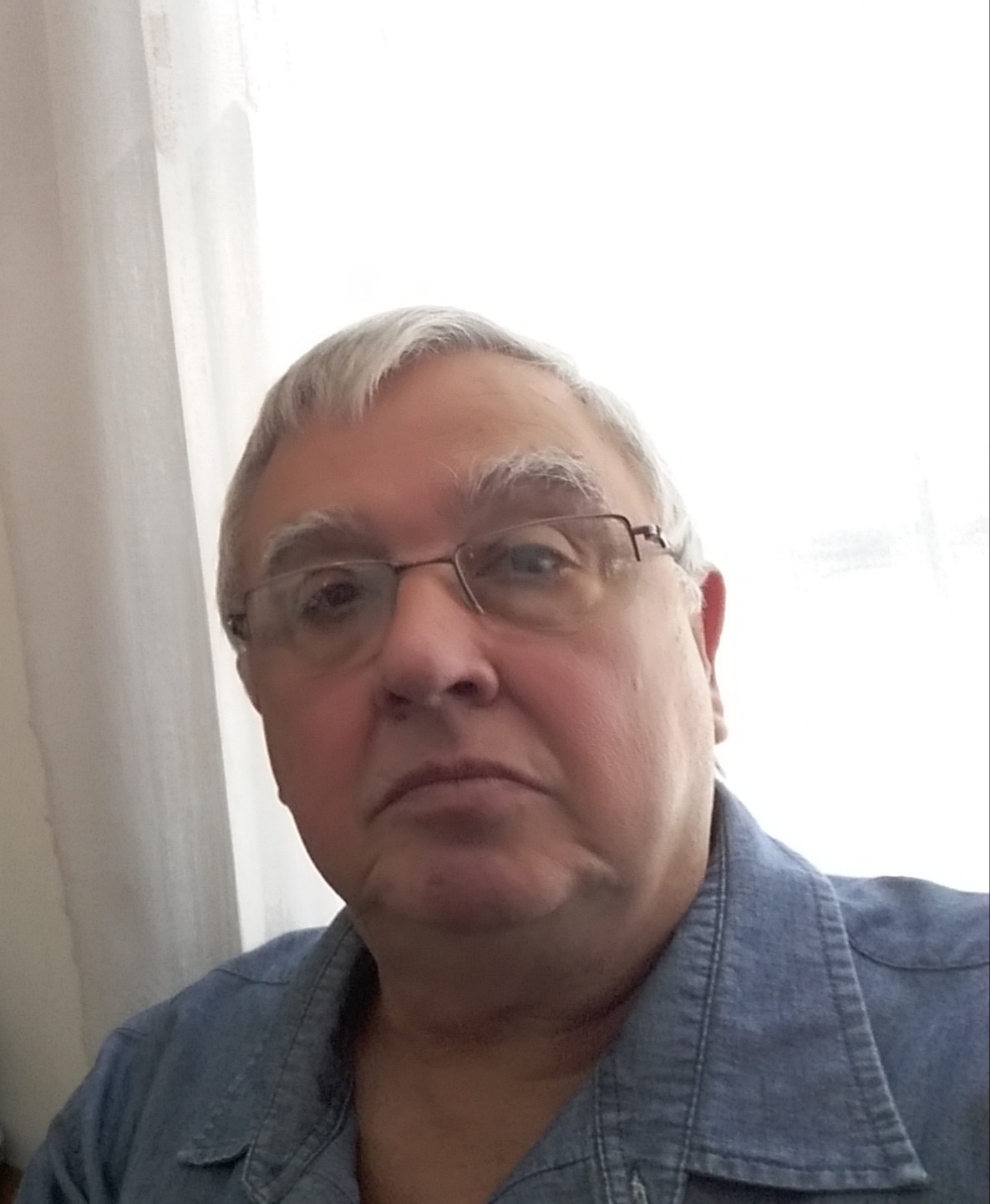 RUBENS VASQUES - Perfil - Auxiliares da Justiça