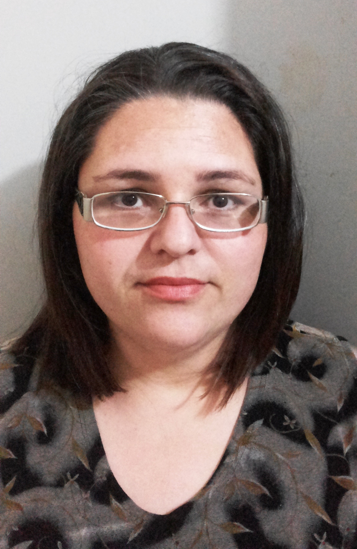 Claudia Helena Stahl de Avila Chammas - Perfil - Auxiliares da Justiça