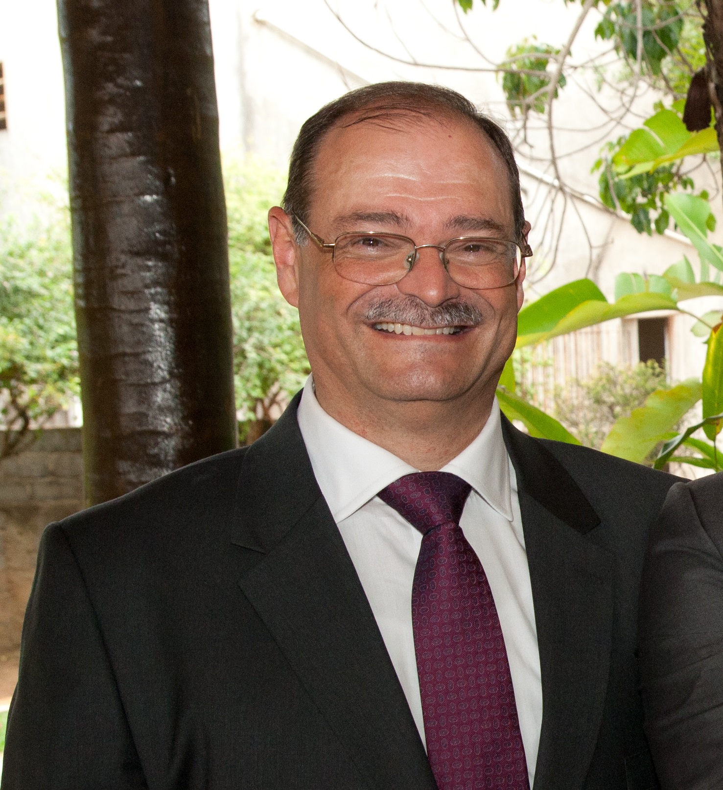 Roberto Weigert Cabette - Perfil - Auxiliares da Justiça