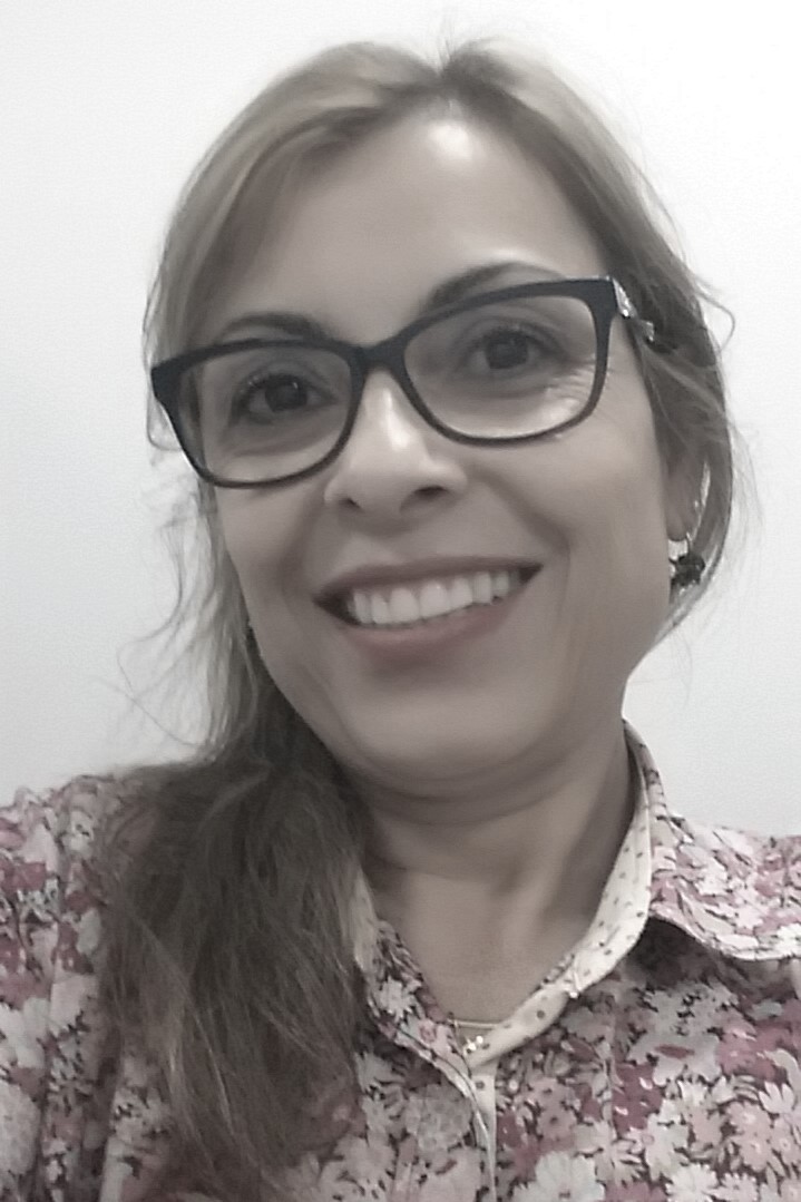 Ana Maria de Oliveira - Perfil - Auxiliares da Justiça