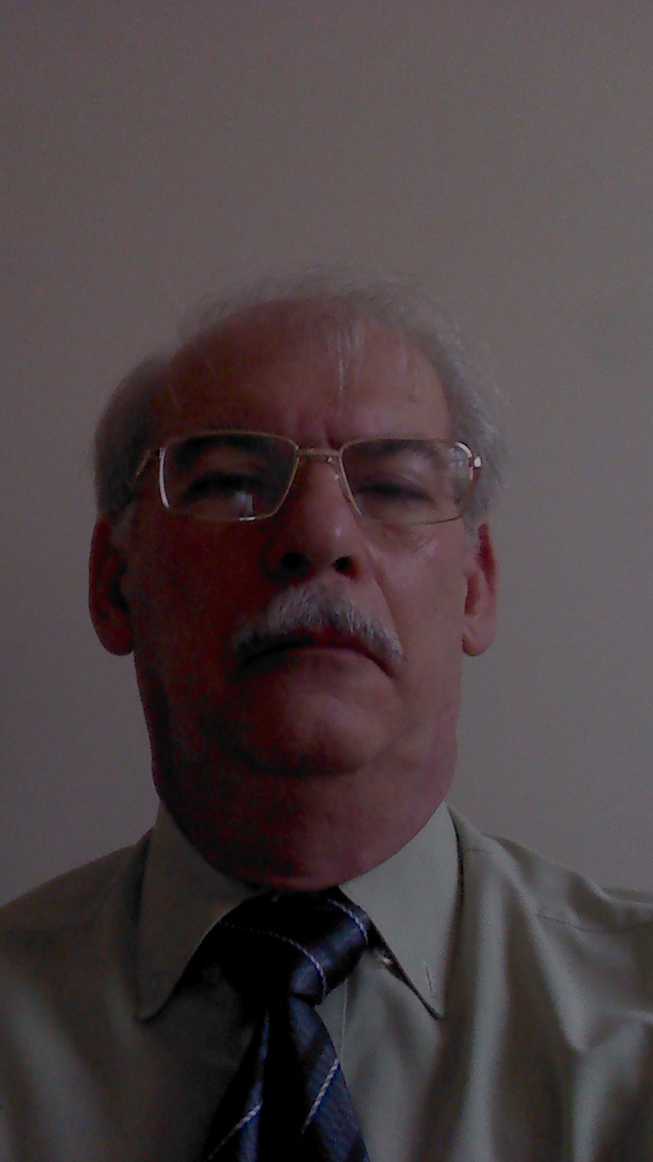 ROBERTO CELSO FONDELLO - Perfil - Auxiliares da Justiça