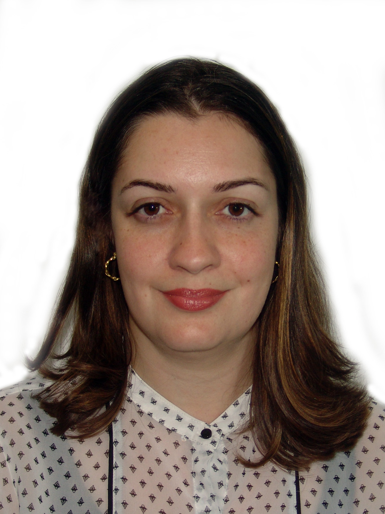 Paula Carpes Victório - Perfil - Auxiliares da Justiça