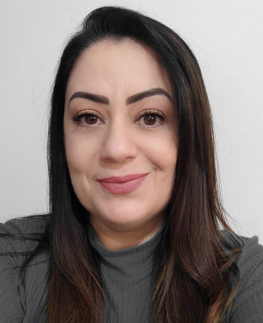 Paula Maria Dias Gloria - Perfil - Auxiliares da Justiça