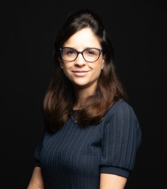 Pamella Maria Furlan Ferreira Siqueira - Perfil - Auxiliares da Justiça